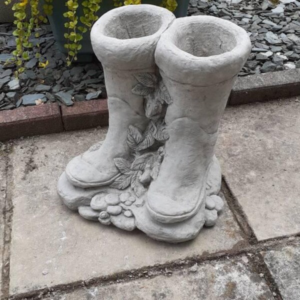 Stone/concrete Gargoyle Bird Bath Garden Ornament Statue - Etsy