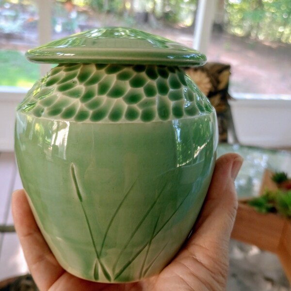 Medium Urn, Ice Blue, Handmade Ash Keeper Capacity 162 Cubic Inches 8 ...