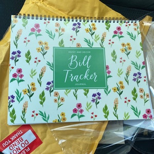 Bill Tracker Journal Pay Bills on Time Bill Tracker™ Journal Budget ...