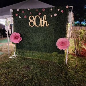 Free Standing Giant Paper Flower Stems Tutorial Large Flower Stems for ...