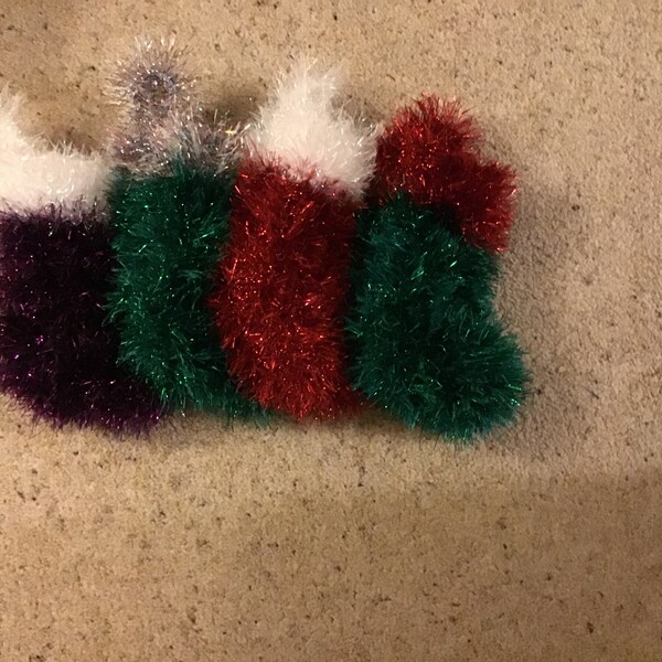 Tinsel Chunky Yarn Christmas Santa Stocking Laminated Knitting Pattern ...