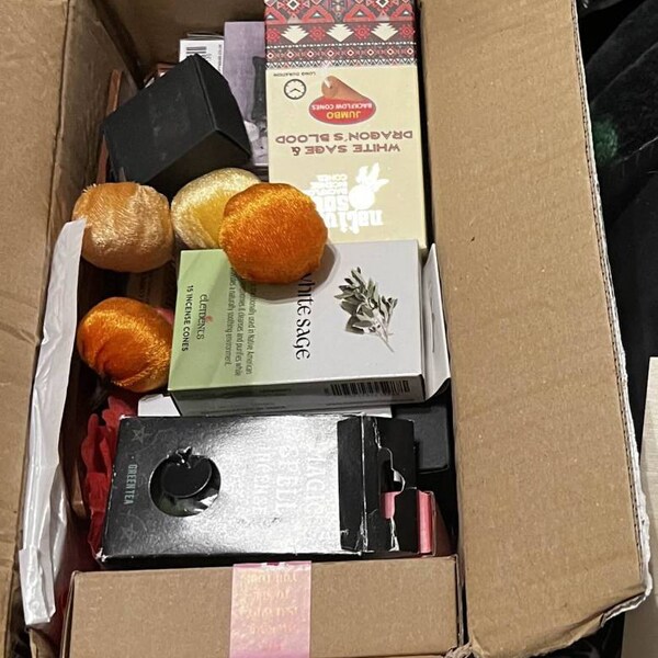 Cat Familiar Altar, Cat Lover Altar, Cat Witch Altar Set, Alchemy Clock ...