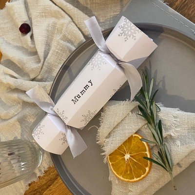 Cracker With Scalloped Edge SVG, Christmas Cracker Template, Cracker ...