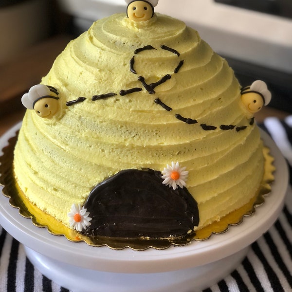Fondant Bees & Flower Cake Topper/ Bumblebee Cake Decoration/ Bees ...