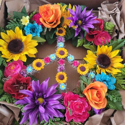18 Wildflower and Greenery Peace Sign - Etsy