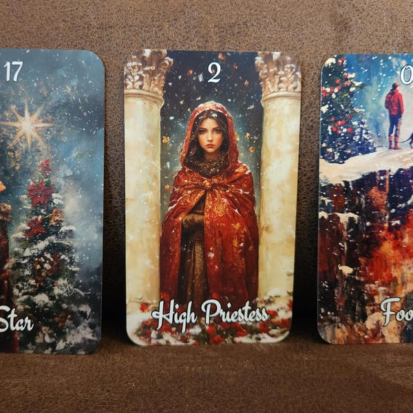 Christmas Spirit • 78 Card Holiday Deck • Hattie Thorn - Etsy
