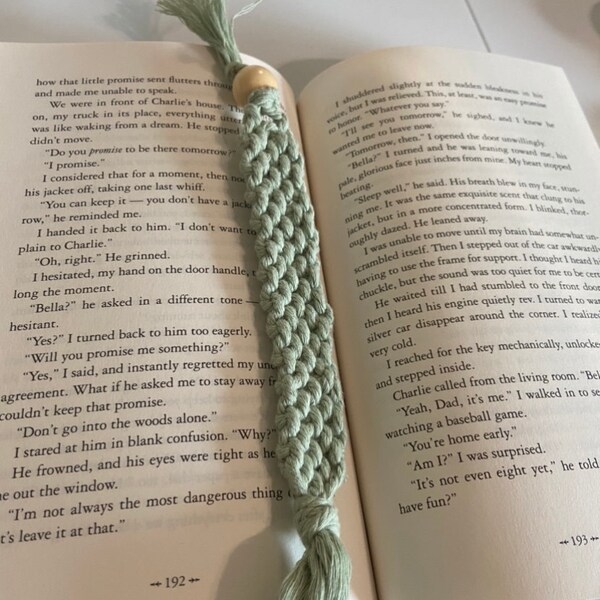 Custom Macrame Bookmark - Etsy