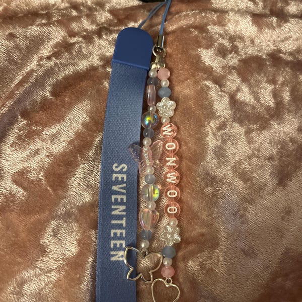 Beaded Coquette Bow Phone Charm / Keychain / Lightstick Charm - Etsy