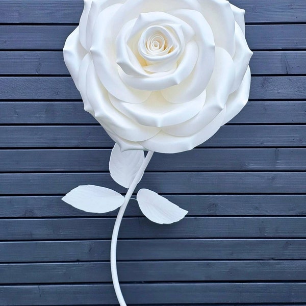 TEMPLATE! Giant Crepe Paper Daffodil / Narcisus Flower Petal A4 Size DIY Template. Please Watch ...