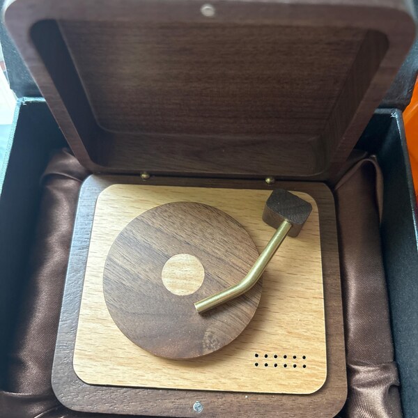 Wooden Laptop Stand - Desk Organizer for Multiple Laptops - Vertical ...