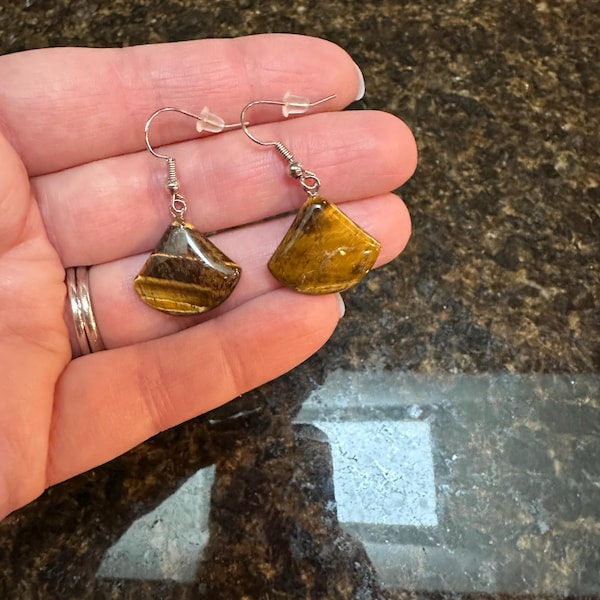 Green Four Leaf Clover Pin Brooch Created in Shiny Green Enamel Finish ...