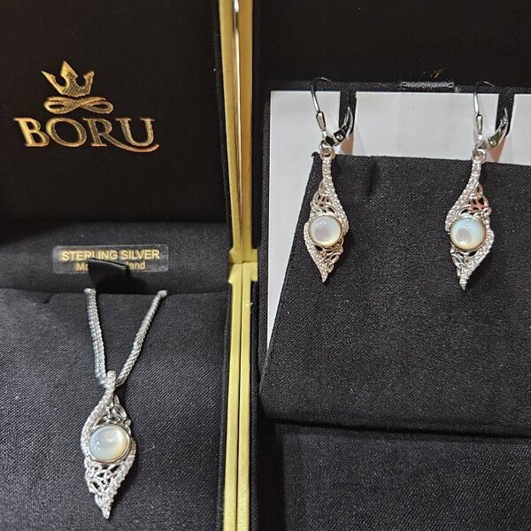 Witch's Knot Hexefus Magic Knot Celtic Pendant, Witch's Charm, Sterling ...