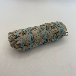 White Sage Smudge Sticks 4 inch Wholesale Bulk White Sage Bundles JL Local Wholesale California ...
