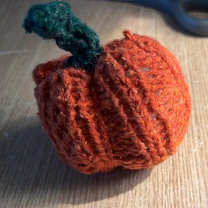 Felt Christmas Tree Baubles DIY Kit. Winter Holiday Decoration. Felt ...