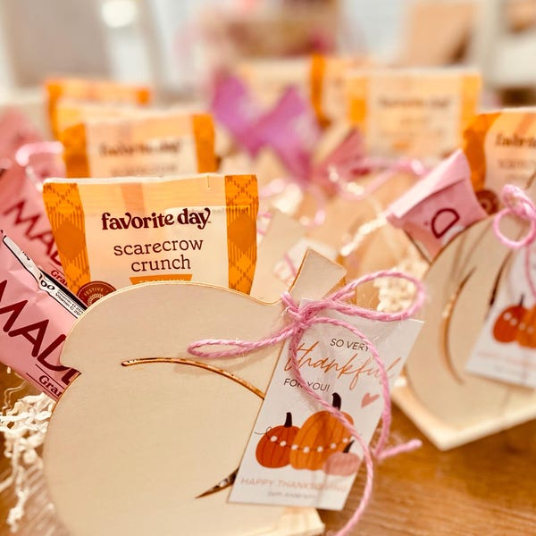 Printable Kitty Homecoming Proposal Sign | Hello, I'd Be Kitting If I ...