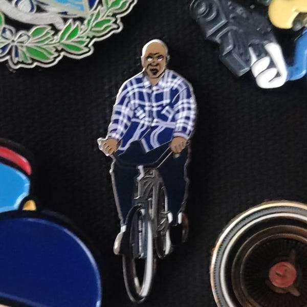 Commissioner's Trophy 3D Lapel Pin - Etsy