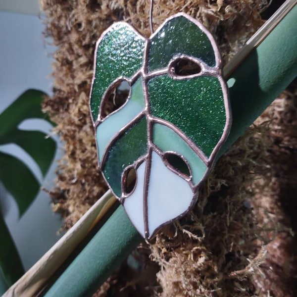 Mini Monstera Leaf in Fern Green and Ivory, Stained Glass Suncatcher ...
