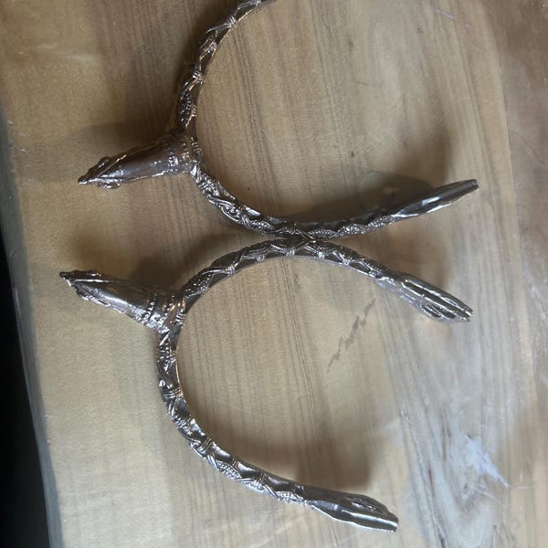 Helm Plaque - Dancing Men With Spears - PV04 - Etsy