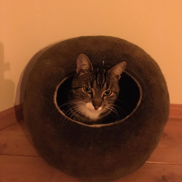 Pure Wool Cat Nap Cocoon / Cat Cave / Cat Bed / Natural Felt House ...