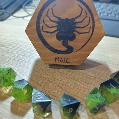 ELDRITCH POISON Dice Handmade Resin 7 Dice Set With Box for Call of ...