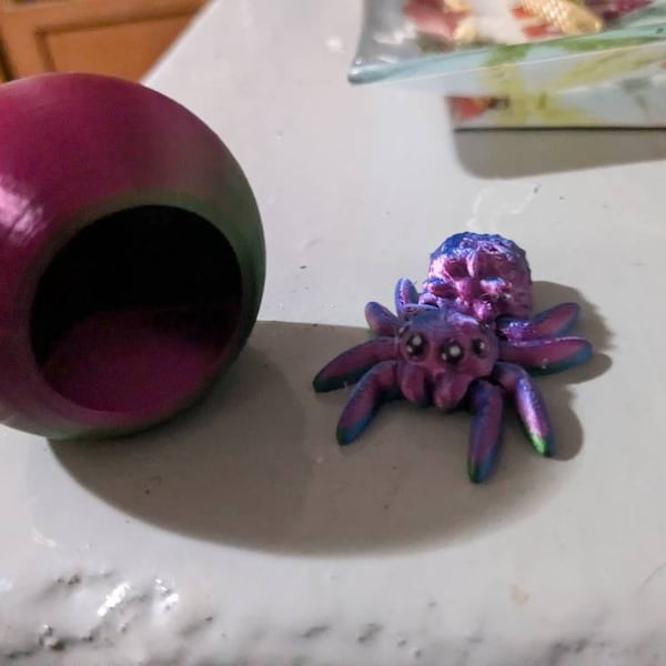 Unique Magnetic Corner Design Jumping Spider Hide Home Perfect for Pet ...