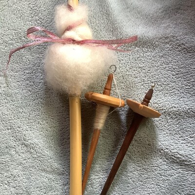 Walnut Wood Spindle Display Stand for Drop and Support Spindles holds ...