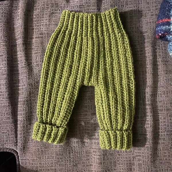CROCHET PATTERN + VIDEO Easy Crochet Baby Pants Pattern + Video ...