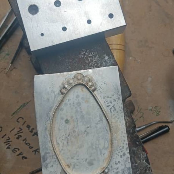 Jewelry Making Punch Kit, Coin Ring Maker, Make Money Selling Coin ...