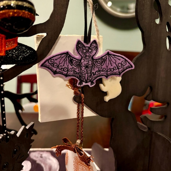 Corner Bookmark, Embroidered Bookmark, Gift for Reader, Teacher, Summer ...