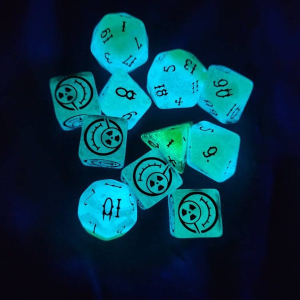 Nuclear Fallout Exclusive 11 Dice Set | Glow in the Dark Nuke Wasteland ...