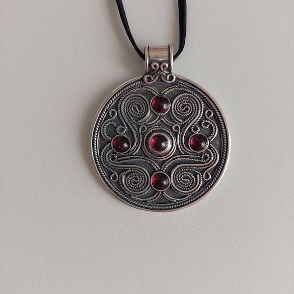 Celtic Battersea Shield Pendant in Sterling Silver With Red Garnet ...
