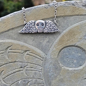 Willow Urn Signet Ring in Sterling Silver or Gold - Etsy