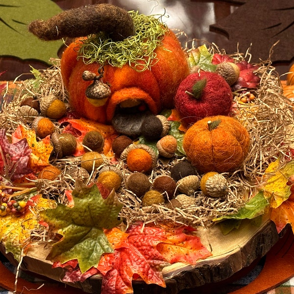 Pumpkin House Fall Autumn Decoration Needle Felt Acorn Light (made to ...