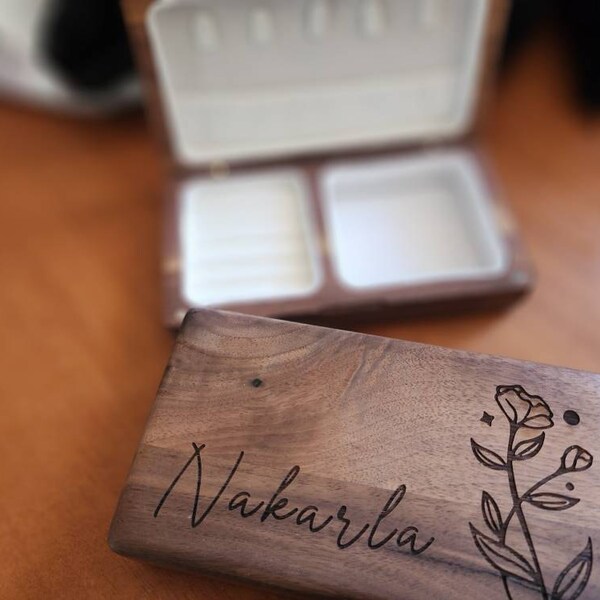 Oval Wood USB Flash Drive & Wooden USB Box Set - Custom Engraved USB ...
