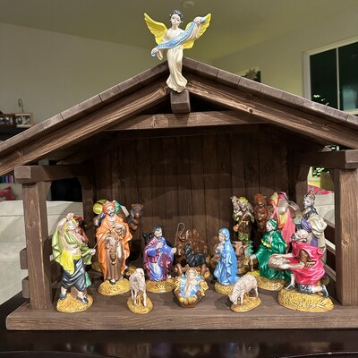 Ready to Ship,large Traditional Log Nativity Stable, 18 1/2x 15x 13 1/4 ...