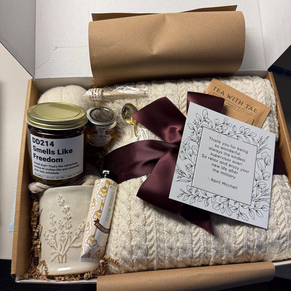 Classy Gift Box for Women, Cozy Gift Box With Blanket, Spa Gift Basket ...