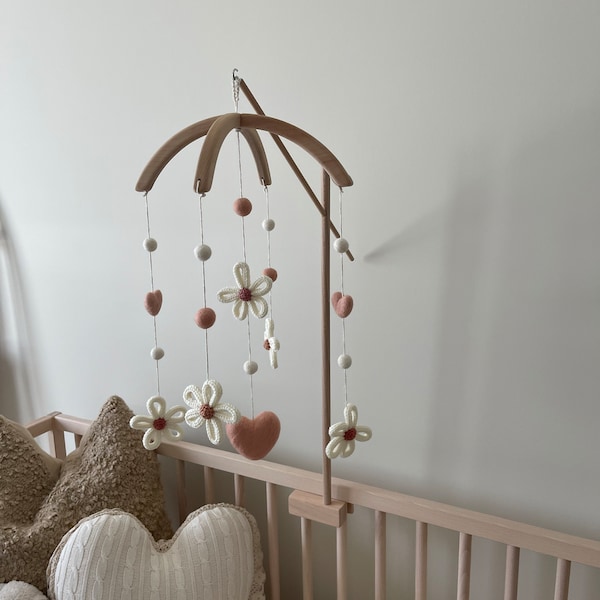 Daisies Baby Mobile: Knitted Floral Nursery Decor, Handmade in UK - Etsy