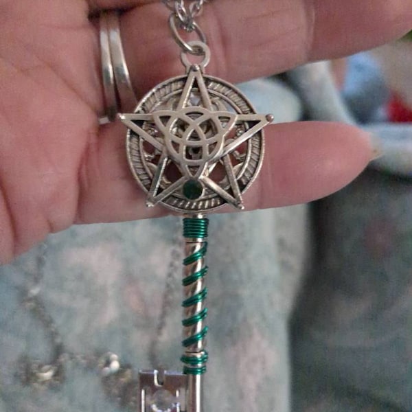 Pentacle Key Pendant / Wiccan Jewelry / Pagan Jewelry - Etsy