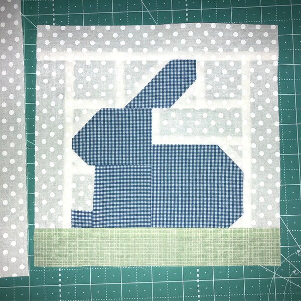 PDF Easter Quilt Pattern - Hippity Hoppity MINI - Etsy
