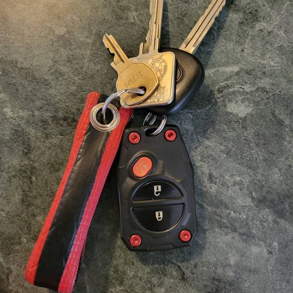 Inner Tube Coin Pouch for Men. Zipper Coin Purse Water Resistant ...