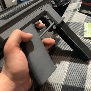 Total Recall Claridge Hi-tec S9 Goncz GA Pistol Gun Prop - Etsy