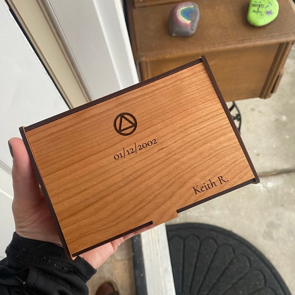 ALCOHOLICS ANONYMOUS: AA Symbol "floating Sobriety Cube", Magnetic Arch ...