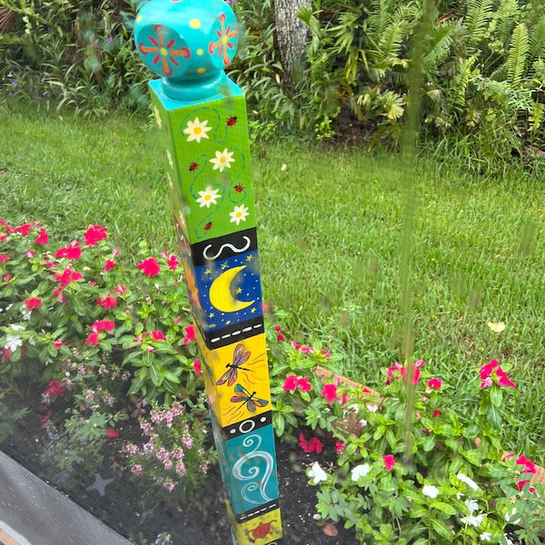 Garden Totem With a Twist - Etsy