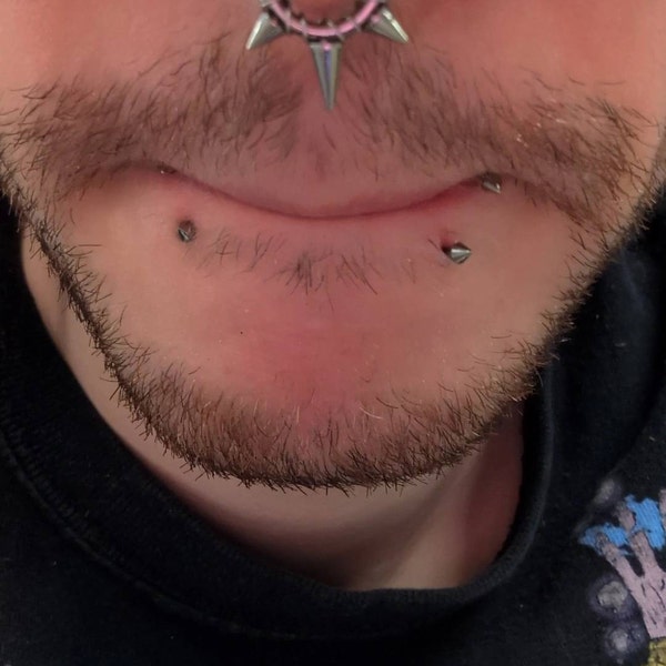 Large Spike Vertical Labret Jewelry, Angel Fangs Piercing Curved ...