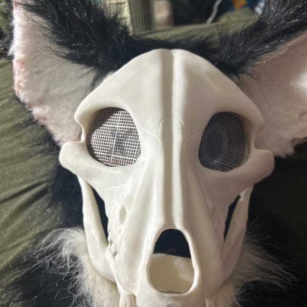 Toony Wolf Skull Mask - Movable Moving Hinge Jaw- 3D Printed Skulldog ...