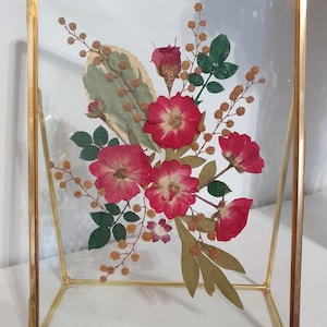 Pressed Flower Frame, Botanical Art Frame, Pressed Rose Flowers Art ...
