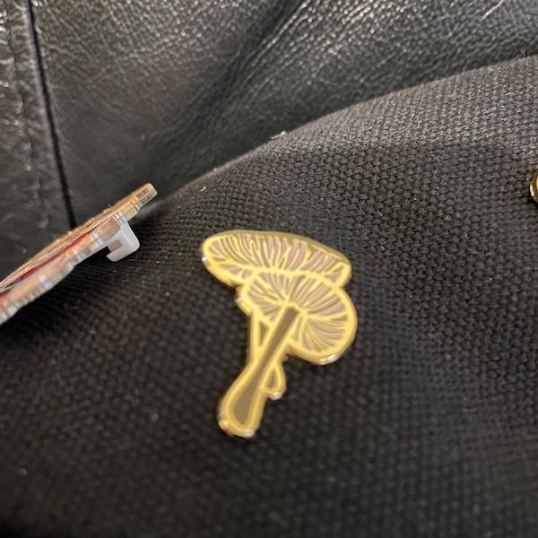 Mini Mushroom Enamel Pin - Etsy