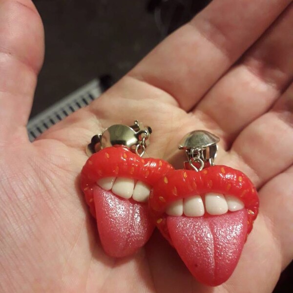 Black Red Gold Devil Lips Brooch, Creepy Brooch, Gothic Jewelry - Etsy