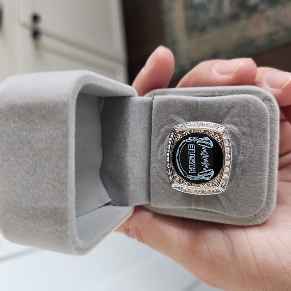 Championship Clamshell Ring Box - Etsy