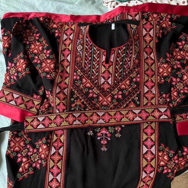 Palestinian Kaftan Thobe Thob Embroidery Black With Red Tatreez Stripes ...